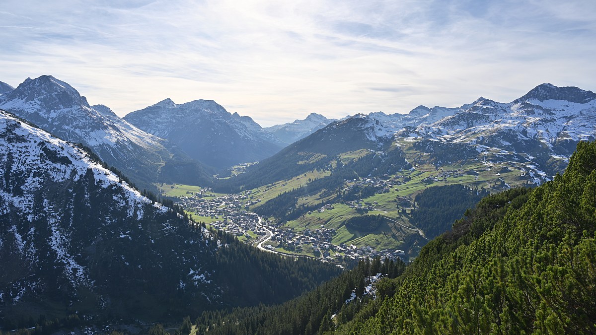 Lech am Arlberg - Blick nach Südwest ins Zugertal - Foto-Webcam.eu