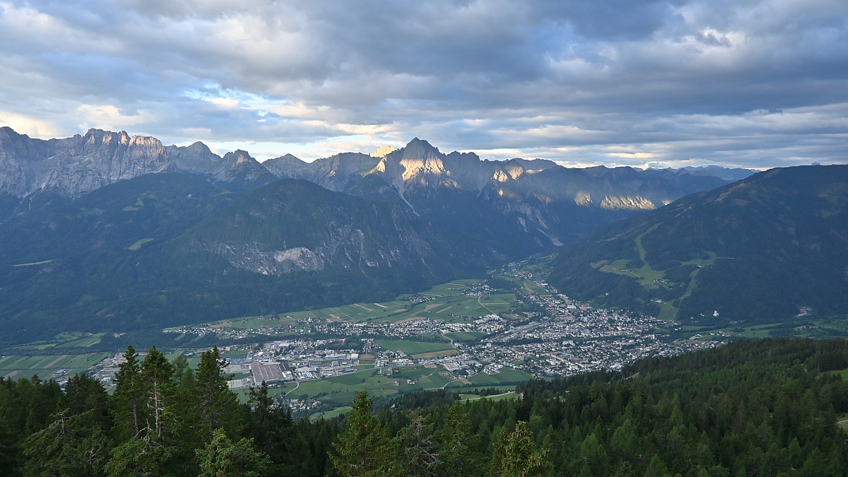 Lienz / Zettersfeld - Blick in die Lienzer Dolomiten - Foto-Webcam.eu