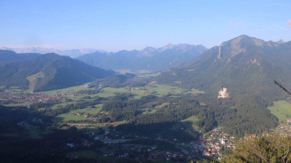 Marquartstein / Schnappenberg - Blick übers Achental nach Südwesten ...