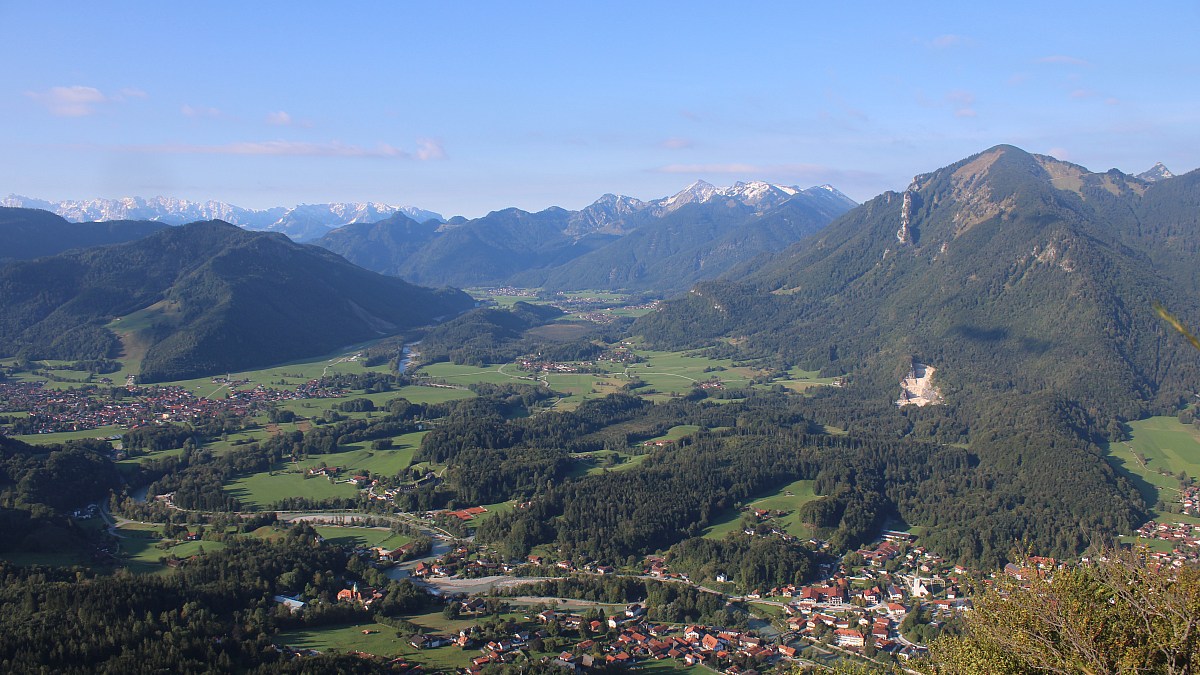 Marquartstein / Schnappenberg - Blick übers Achental nach Südwesten ...