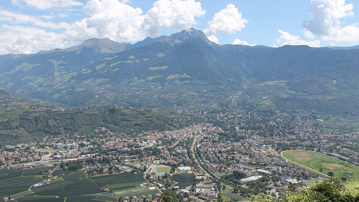 Marlinger Berg - Meran - Blick nach Nordosten - Foto-Webcam.eu Marlinger Berg - Meran - Blick nach Nordosten - Foto-Webcam.eu