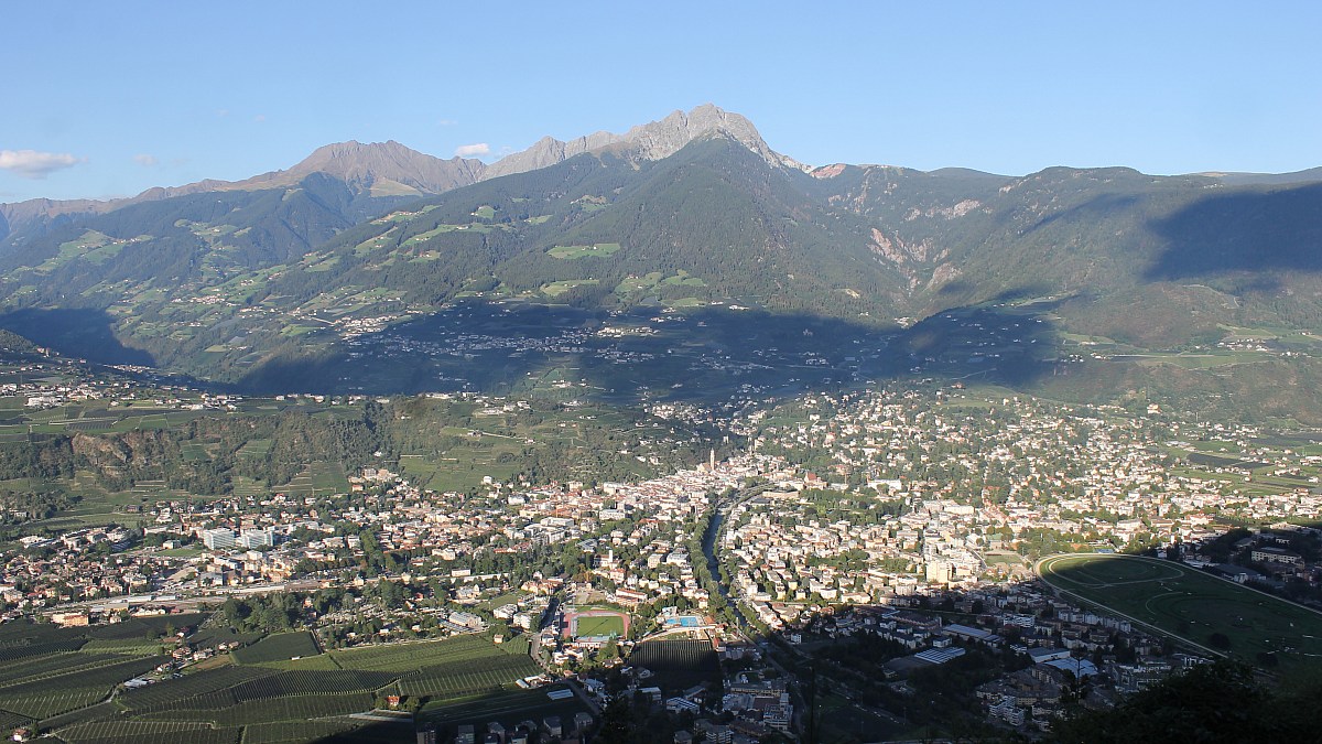 Marlinger Berg - Meran - Blick nach Nordosten - Foto-Webcam.eu Marlinger Berg - Meran - Blick nach Nordosten - Foto-Webcam.eu