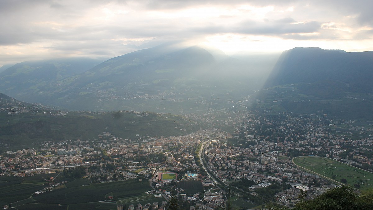 Marlinger Berg - Meran - Blick nach Nordosten - Foto-Webcam.eu Marlinger Berg - Meran - Blick nach Nordosten - Foto-Webcam.eu