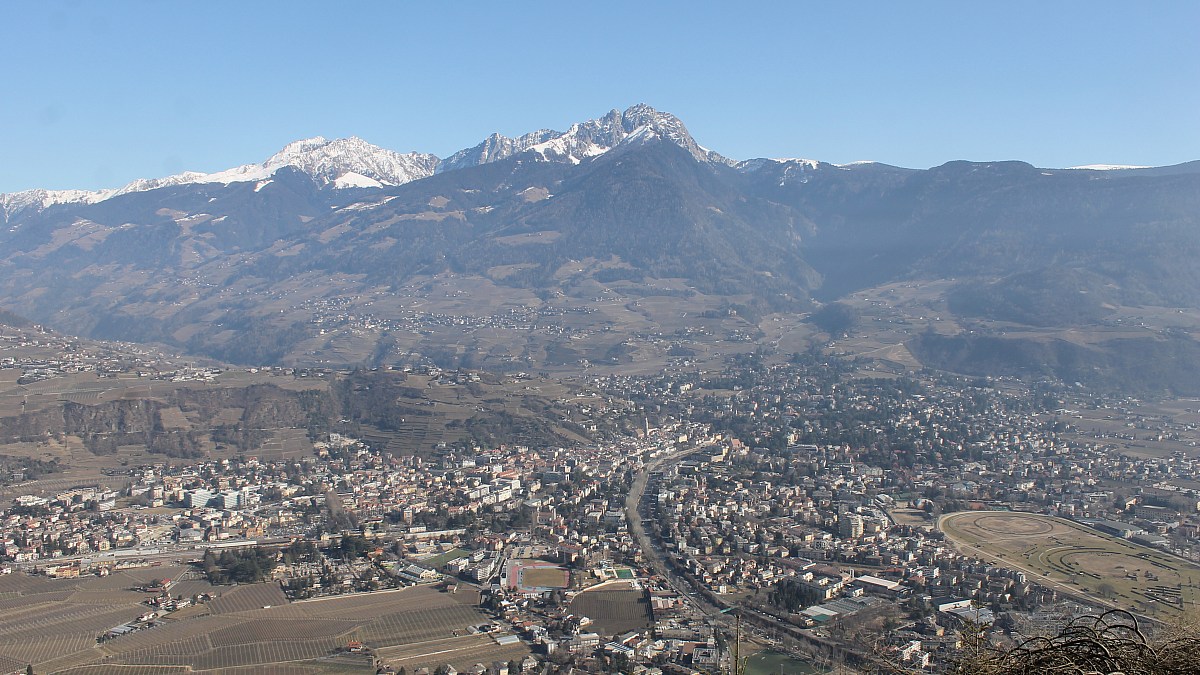 Marlinger Berg - Meran - Blick nach Nordosten - Foto-Webcam.eu