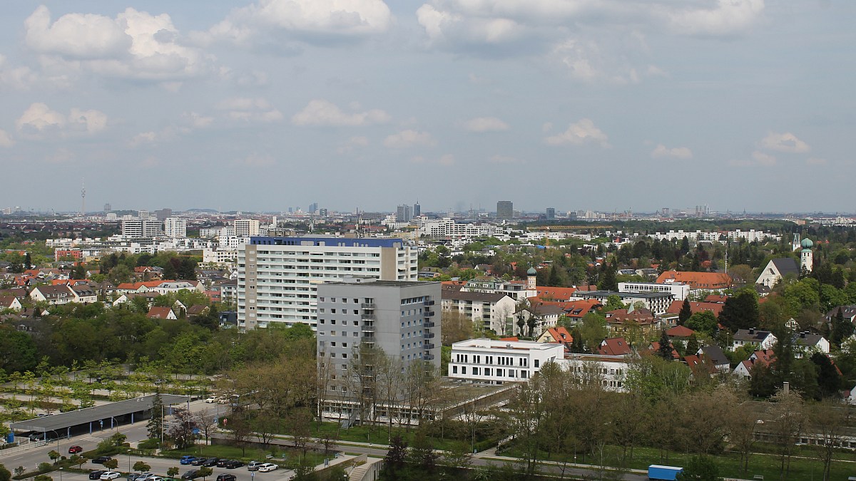 LMU-Klinikum München-Großhadern - Blick nach Nordost / München ...
