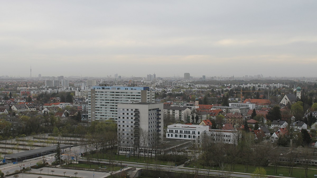 LMU-Klinikum München-Großhadern - Blick nach Nordost / München ...