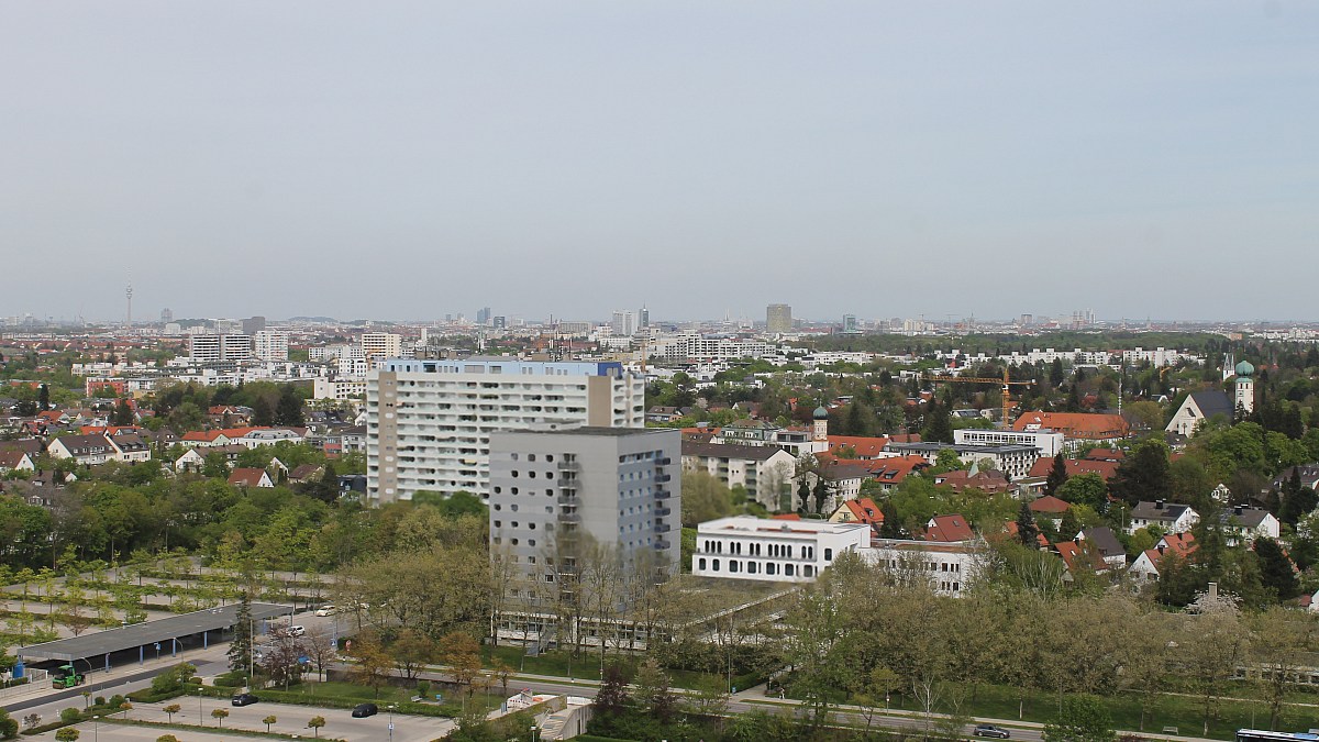 LMU-Klinikum München-Großhadern - Blick nach Nordost / München ...
