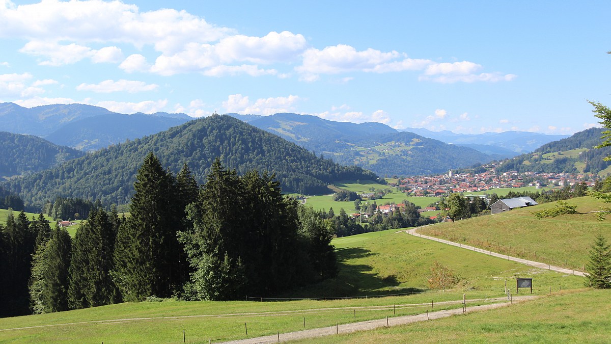 Oberstaufen / Haubers Naturresort - Blick nach Südwesten - Foto-Webcam.eu