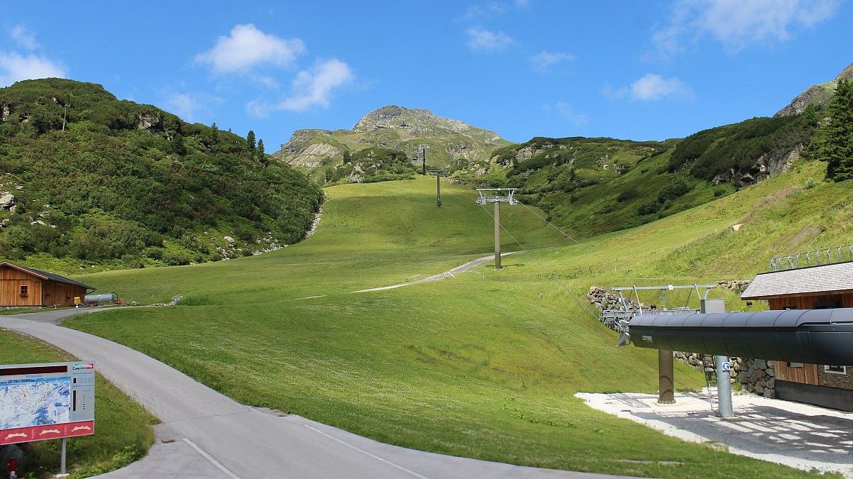 Seekarhaus Obertauern - Talstation Seekarspitzbahn - Foto-Webcam.eu