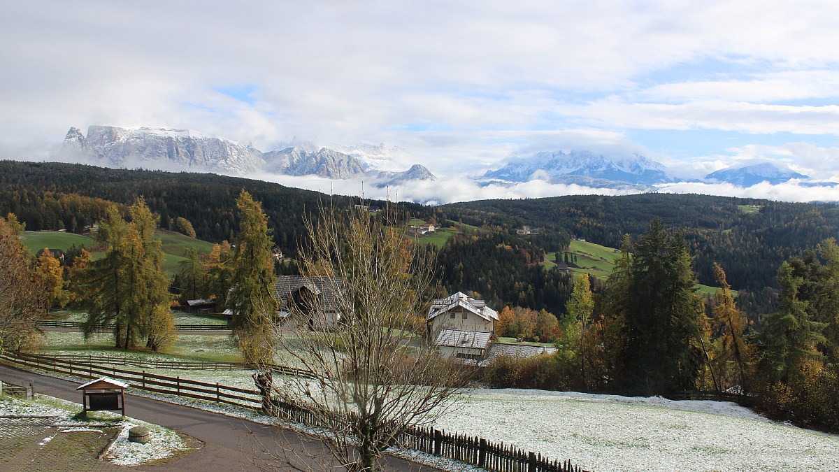Berggasthof Plörr - Ritten - Blick nach Südosten - Foto-Webcam.eu