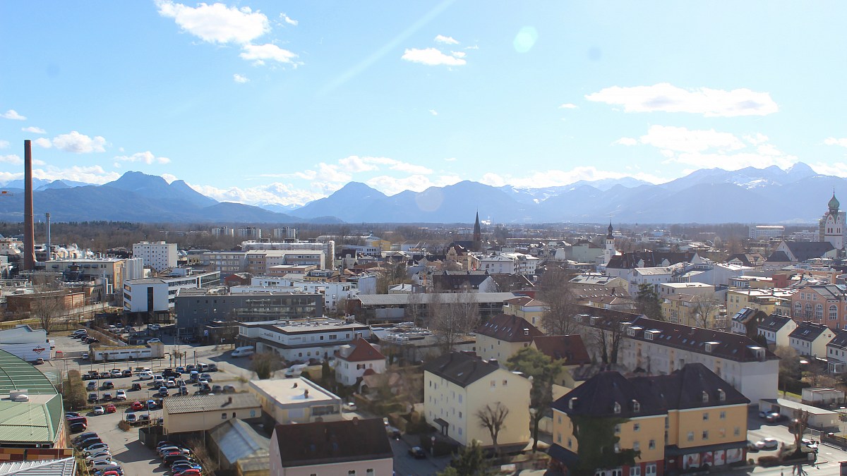Rosenheim / RoMed Klinikum - Blick nach Süden - Foto-Webcam.eu