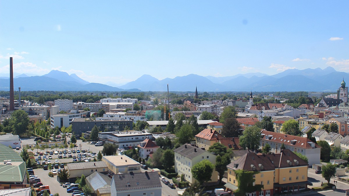 Rosenheim / RoMed Klinikum - Blick nach Süden - Foto-Webcam.eu