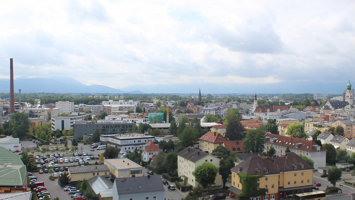 Rosenheim / RoMed Klinikum - Blick nach Süden - Foto-Webcam.eu