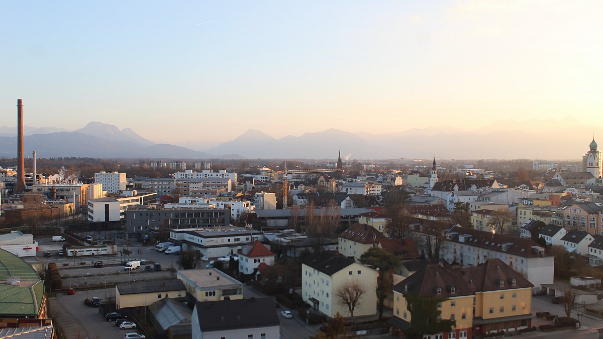 Rosenheim / RoMed Klinikum - Blick nach Süden - Foto-Webcam.eu