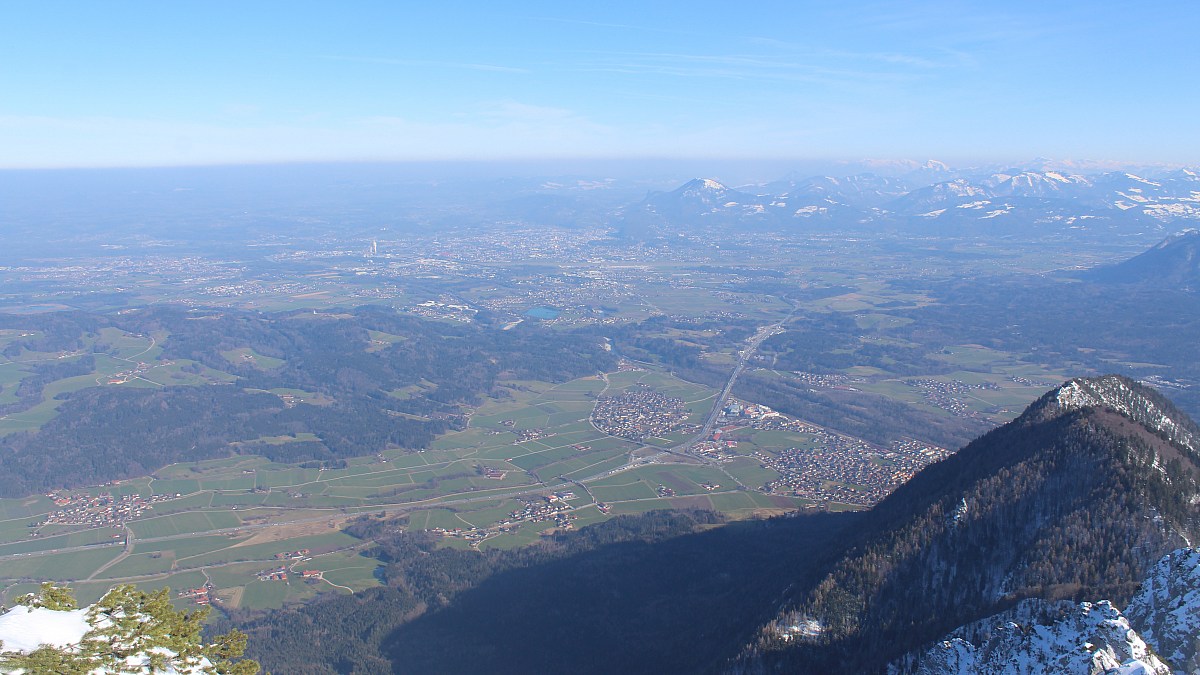 Reichenhaller Haus am Hochstaufen - Blick über Salzburg nach Osten ...