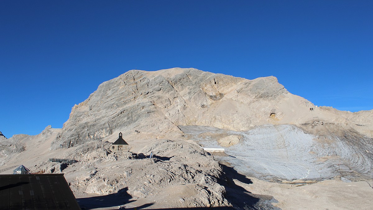 Sonnalpin - Gletscher-Skigebiet Zugspitze - Blick zum Schneefernerkopf ...