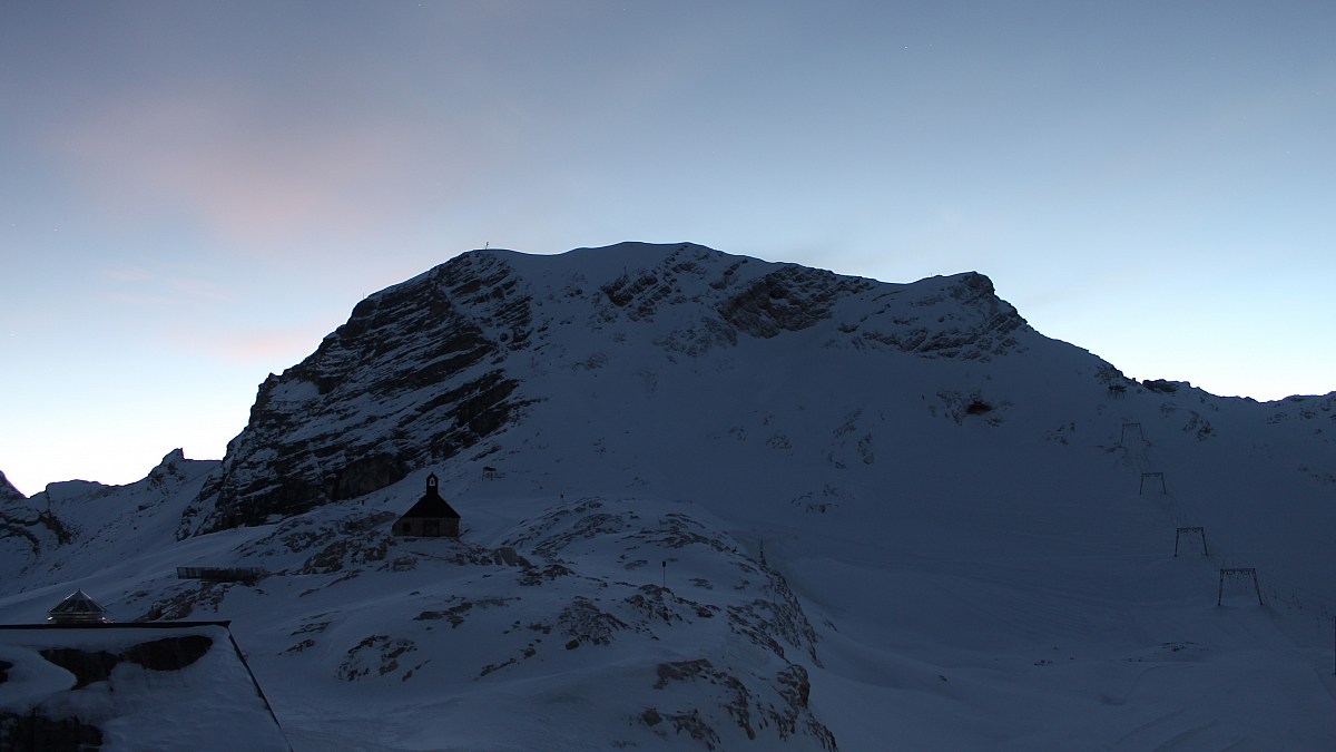 Sonnalpin - Gletscher-Skigebiet Zugspitze - Blick zum Schneefernerkopf ...