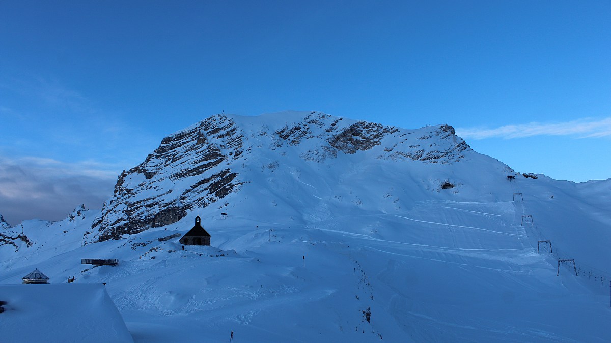 Sonnalpin - Gletscher-Skigebiet Zugspitze - Blick zum Schneefernerkopf ...
