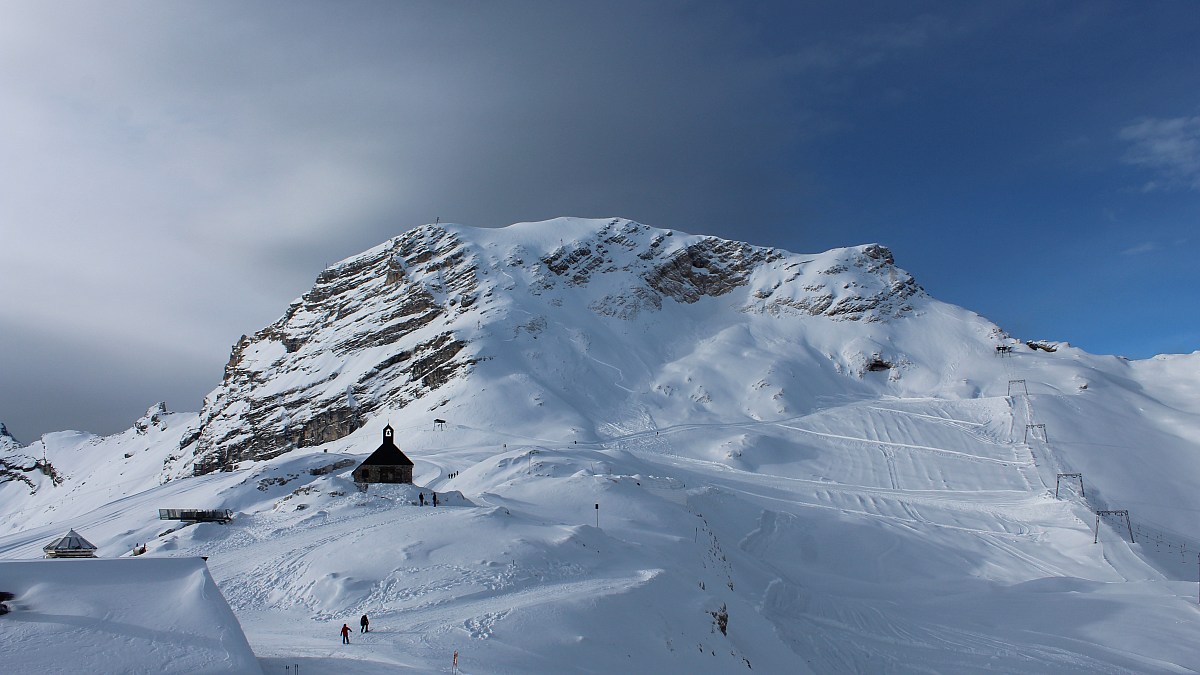 Sonnalpin - Gletscher-Skigebiet Zugspitze - Blick zum Schneefernerkopf ...