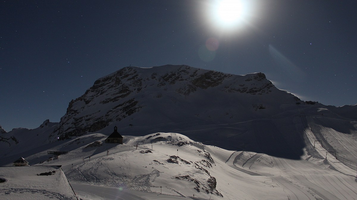 Sonnalpin - Gletscher-Skigebiet Zugspitze - Blick zum Schneefernerkopf ...