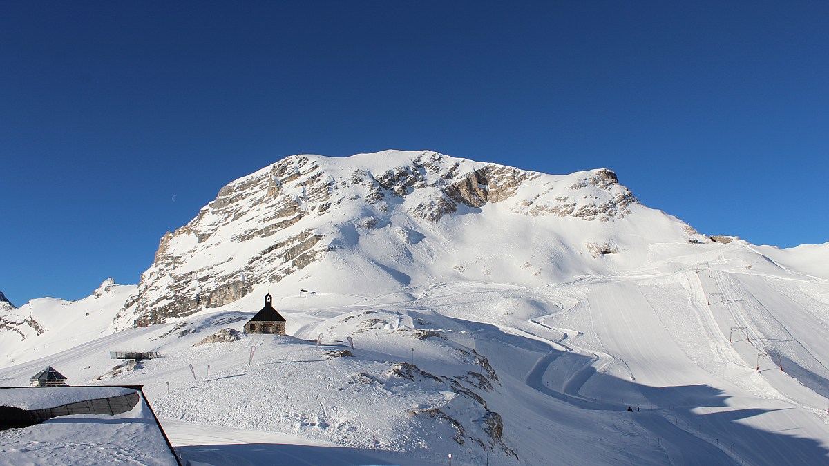 Sonnalpin - Gletscher-Skigebiet Zugspitze - Blick zum Schneefernerkopf ...