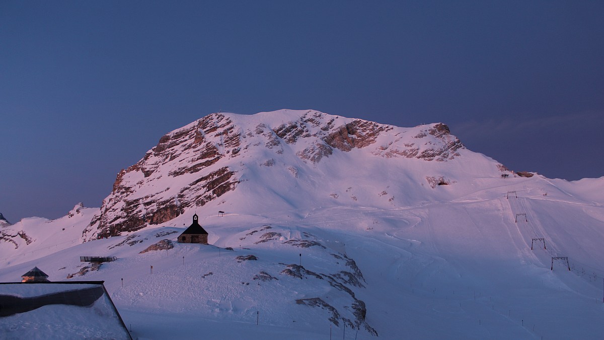 Sonnalpin - Gletscher-Skigebiet Zugspitze - Blick zum Schneefernerkopf ...