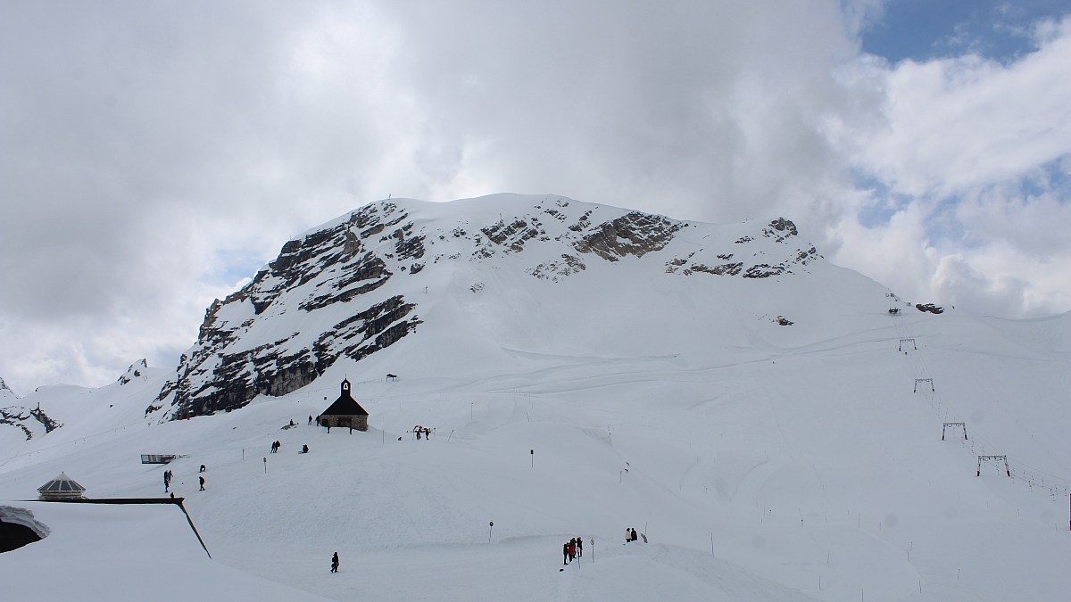 Sonnalpin - Gletscher-Skigebiet Zugspitze - Blick zum Schneefernerkopf ...