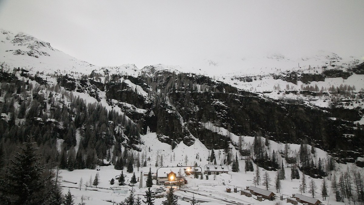 Kolm-Saigurn / Naturfreundehaus - Blick nach Süden - Foto-Webcam.eu