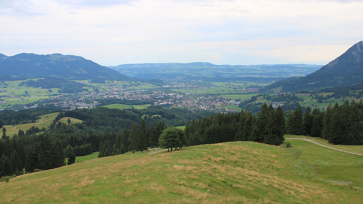 Sonthofen / Oberallgäu – Blick vom Sonthofer Hof nach Nordwesten - Foto ...