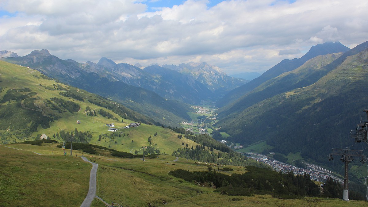 St. Anton am Arlberg / Galzig - Blick nach Osten - Foto-Webcam.eu