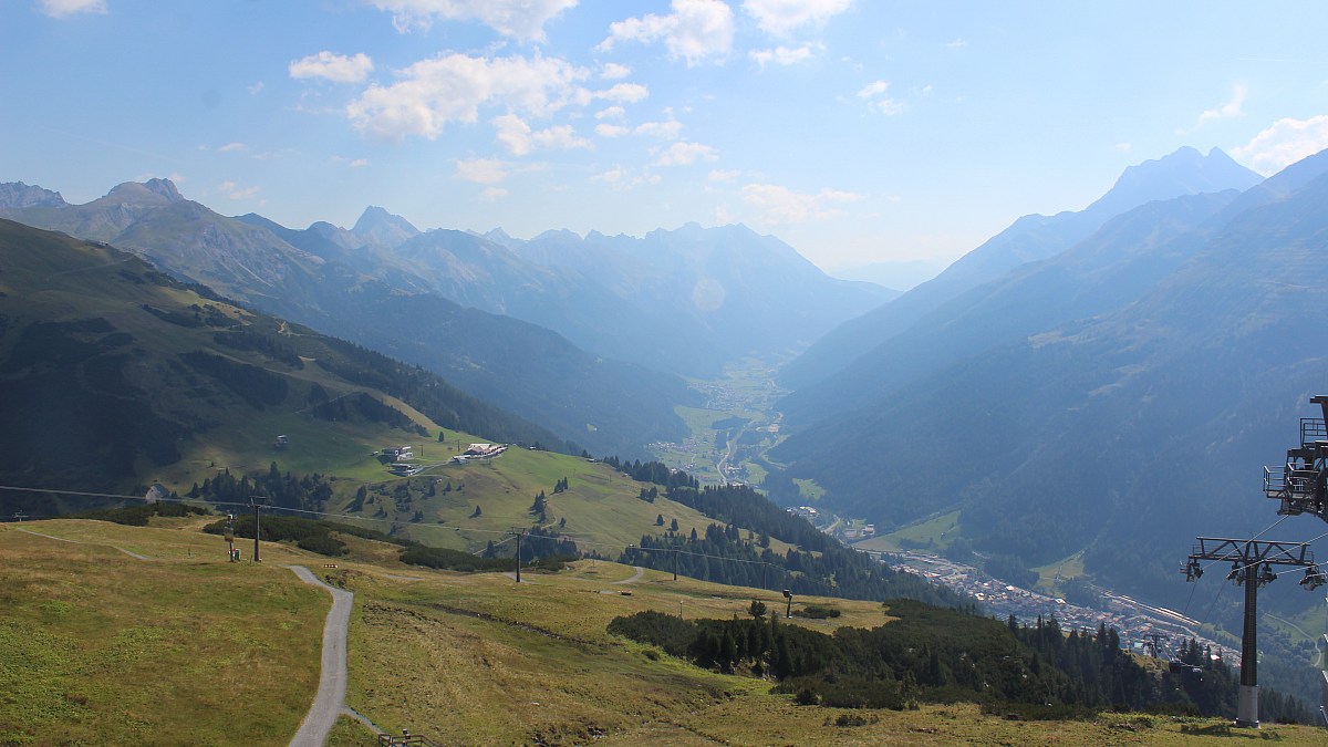 St. Anton am Arlberg / Galzig - Blick nach Osten - Foto-Webcam.eu