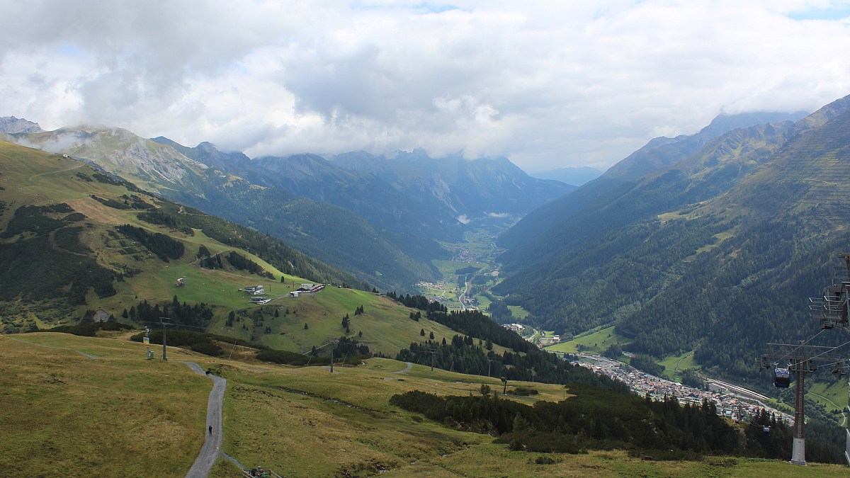 St. Anton am Arlberg / Galzig - Blick nach Osten - Foto-Webcam.eu