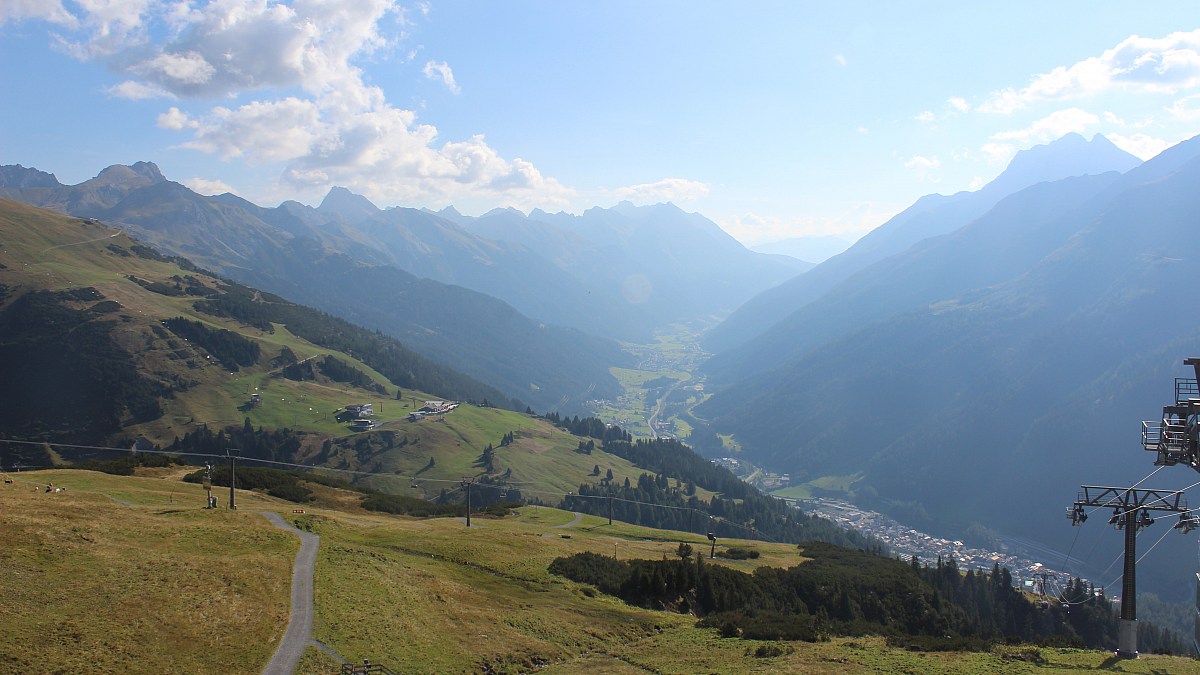 St. Anton am Arlberg / Galzig - Blick nach Osten - Foto-Webcam.eu