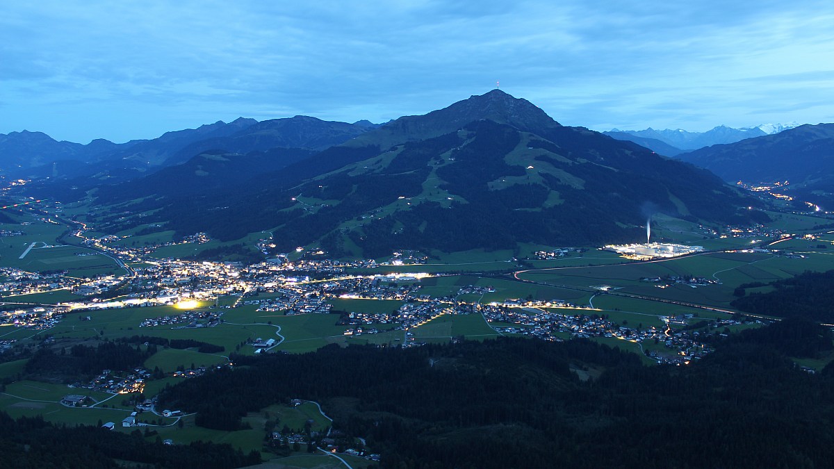 St. Johann in Tirol - Blick zum Kitzbüheler Horn - Foto-Webcam.eu