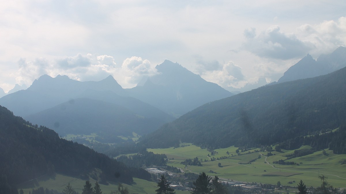 Hotel Alpen Tesitin - Taisten / Pustertal - Blick nach Südosten - Foto ...