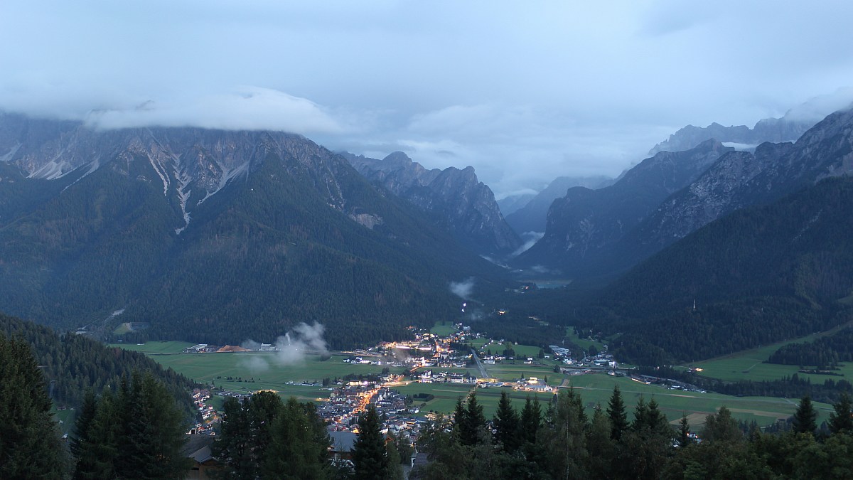 Alpenhotel Ratsberg - Toblach - Blick nach Süden - Foto-Webcam.eu