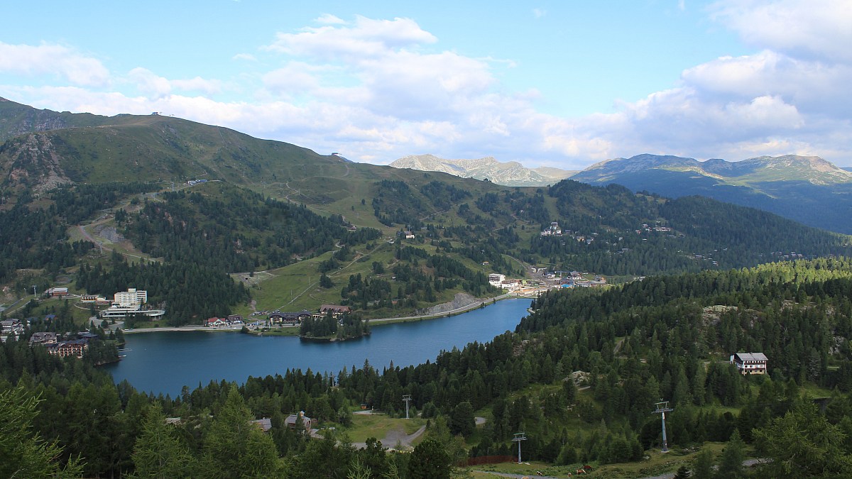 Turracher Höhe / Weitentallift Berg - Blick auf den Turracher See ...