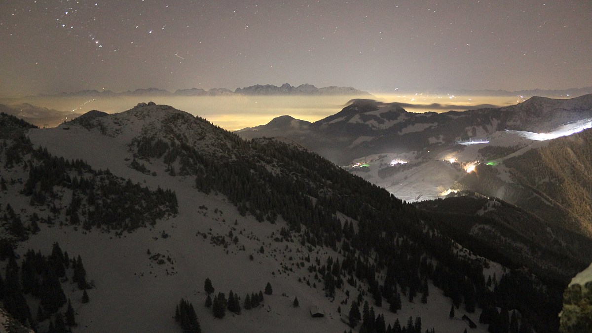 Wendelsteinbahn Bergstation - Gacher Blick nach Südosten - Foto-Webcam.eu