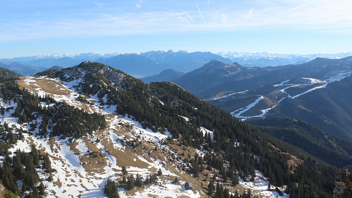 Wendelsteinbahn Bergstation - Gacher Blick nach Südosten - Foto-Webcam.eu