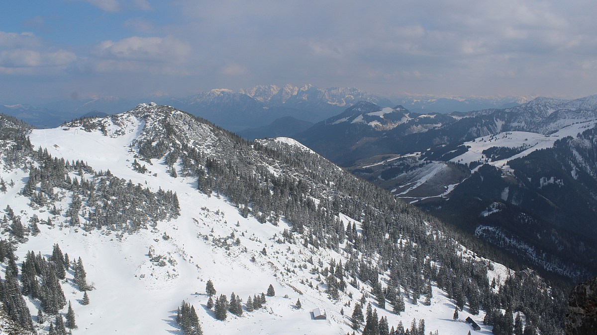 Wendelsteinbahn Bergstation - Gacher Blick nach Südosten - Foto-Webcam.eu