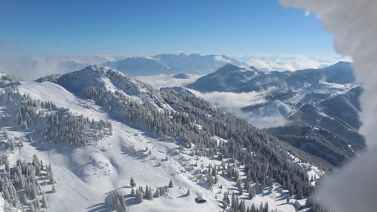 Wendelsteinbahn Bergstation - Gacher Blick nach Südosten - Foto-Webcam.eu