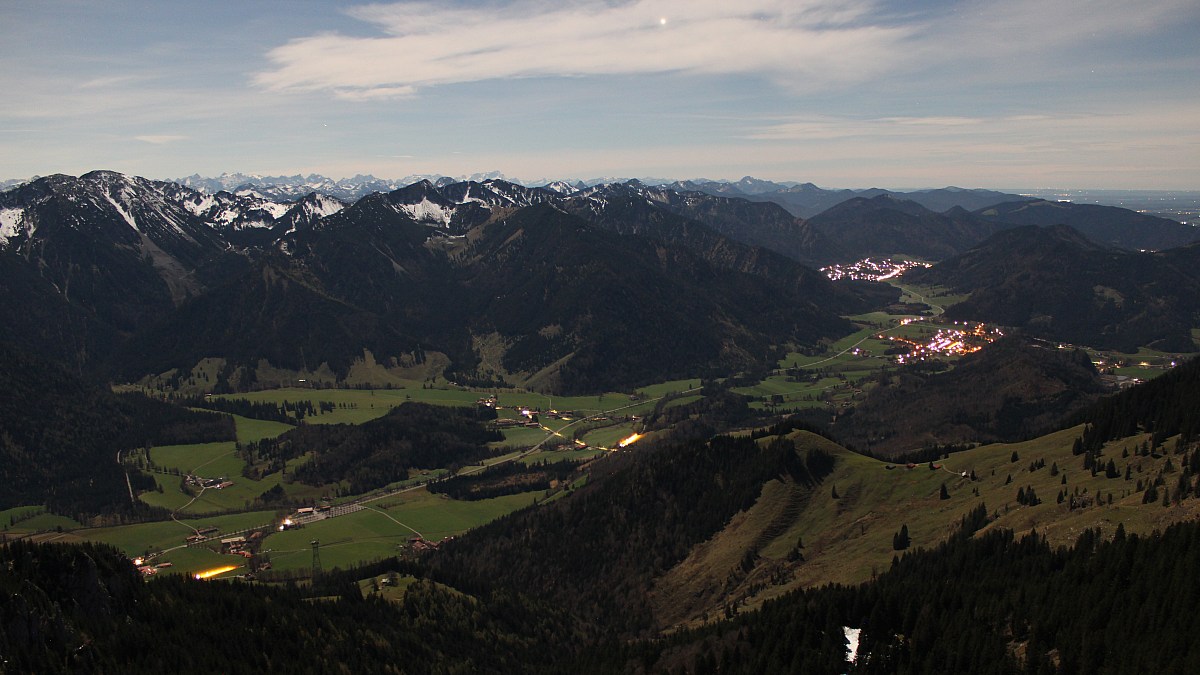 Wendelsteinbahn Bergstation - Gacher Blick nach Südwesten - Foto-Webcam.eu