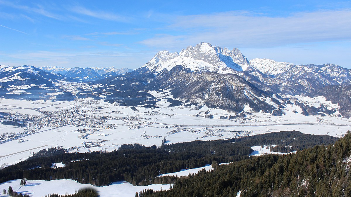 St. Johann in Tirol - Blick zum Wilden Kaiser - Foto-Webcam.eu